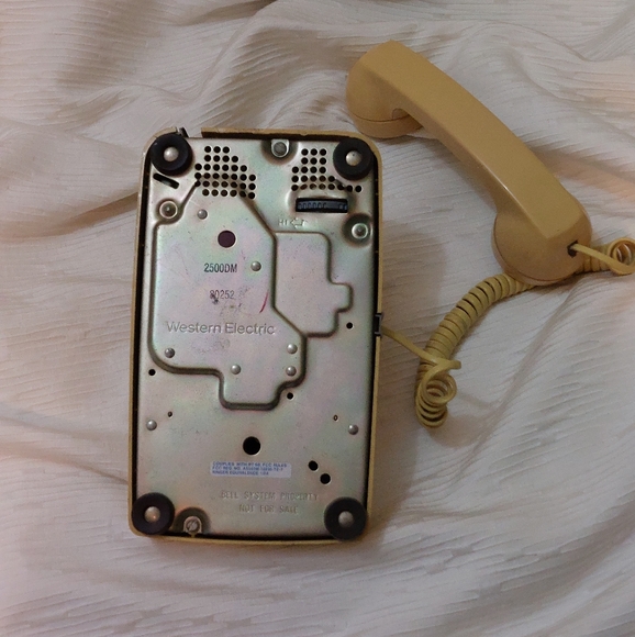 Vintage | Other | Throwback Landline Phone | Poshmark